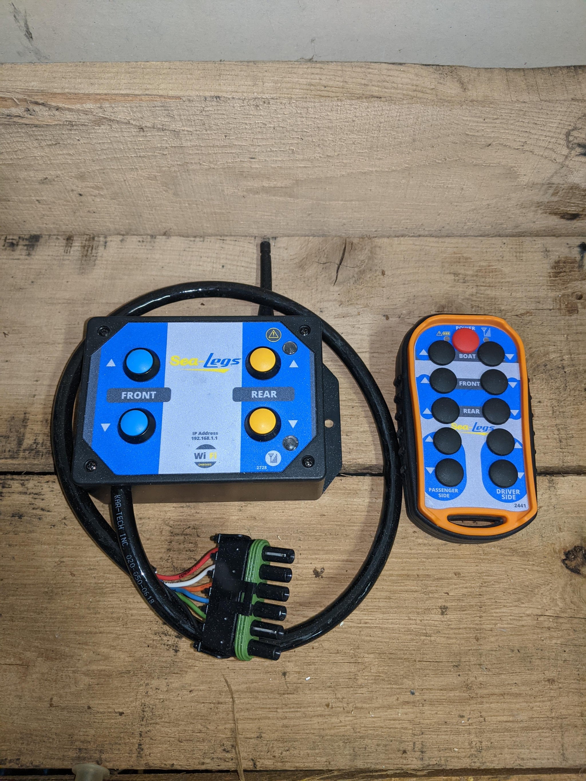 SEA-330 Triple Remote System KT – Sea-Legs Pontoon Lift